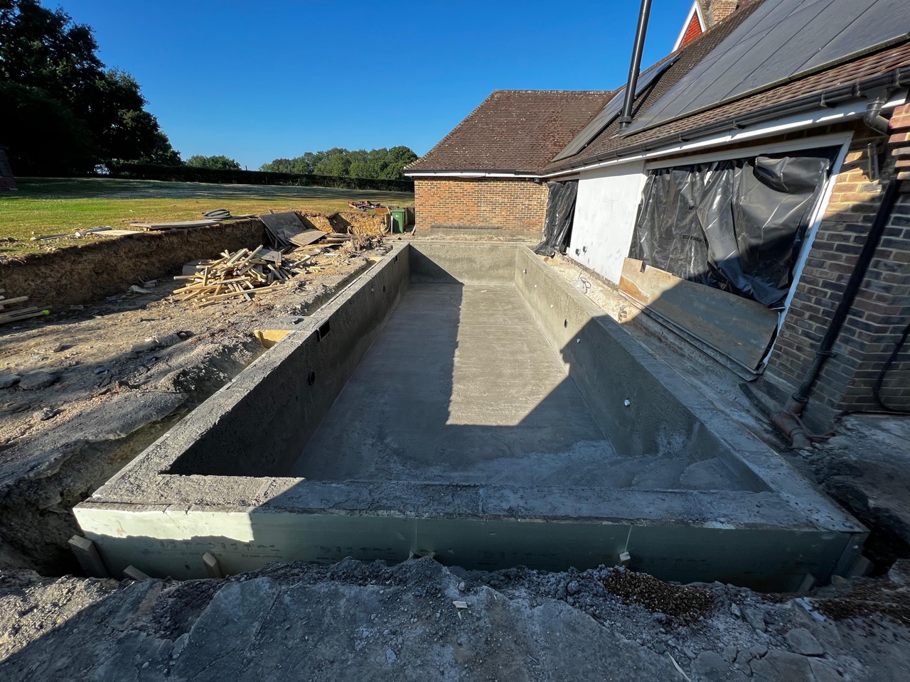 Swimming Pool Builder Warnham Horsham Sussex