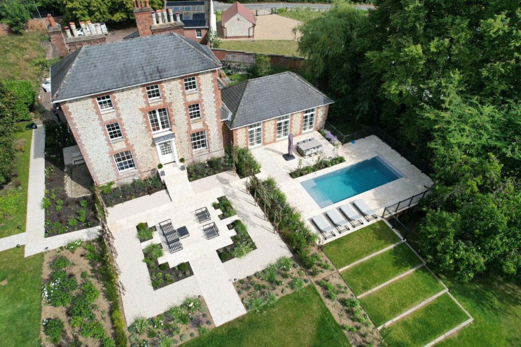 Opulent Pools | Luxury Swimming Pool Builders | Sussex | Surrey | Kent